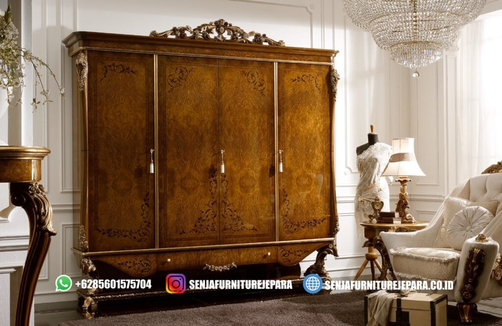 Desain Lemari Pakaian Klasik 4 Pintu - Lemari Pakaian