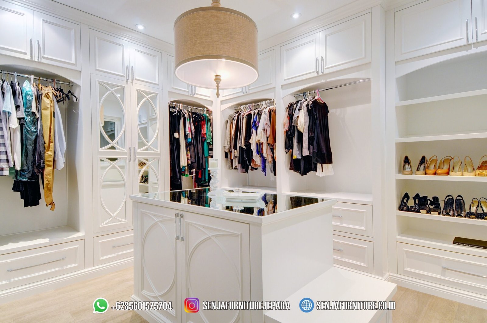 Lemari Pakaian Walk In Closet Putih Duco Minimalis Design